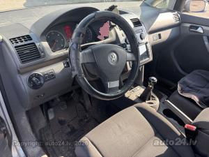 Серый Фольксваген Туран 2007 в Таллин, объемом двигателя 1.90 л и пробегом 230 тыс. км за 690 €, фото 13 на AUTOMOTO.COM.LV