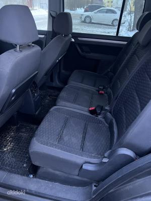 Pelēks Volkswagen Touran 2007 Tallina, ar dzinēja tilpumu 1.90 L un nobraukumu 386 tūkst. km par 1199 €, foto 14 vietnē AUTOMOTO.COM.LV