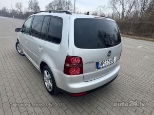 Grey Volkswagen Touran 2008 in Viljandi, with an engine capacity of 1.90 L and mileage of 225 thousand km for 5499 €, photo 8 on AUTOMOTO.COM.LV