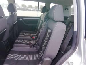 Pelēks Volkswagen Touran 2008 Marijampole, ar dzinēja tilpumu 1.90 L un nobraukumu 273 tūkst. km par 3599 €, foto 12 vietnē AUTOMOTO.COM.LV