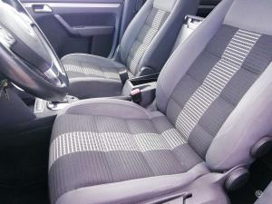Pelēks Volkswagen Touran 2008 Marijampole, ar dzinēja tilpumu 1.90 L un nobraukumu 273 tūkst. km par 3599 €, foto 16 vietnē AUTOMOTO.COM.LV