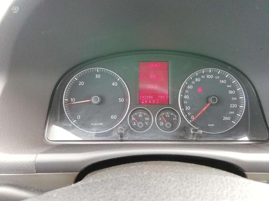 Pelēks Volkswagen Touran 2008 Marijampole, ar dzinēja tilpumu 1.90 L un nobraukumu 273 tūkst. km par 3599 €, foto 19 vietnē AUTOMOTO.COM.LV