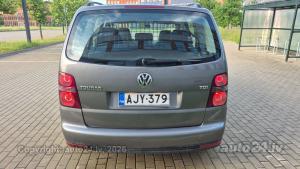 Pelēks Volkswagen Touran 2008 Tartu, ar dzinēja tilpumu 1.90 L un nobraukumu 375 tūkst. km par 2499 €, foto 8 vietnē AUTOMOTO.COM.LV