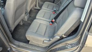 Pelēks Volkswagen Touran 2008 Tartu, ar dzinēja tilpumu 1.90 L un nobraukumu 375 tūkst. km par 2499 €, foto 11 vietnē AUTOMOTO.COM.LV