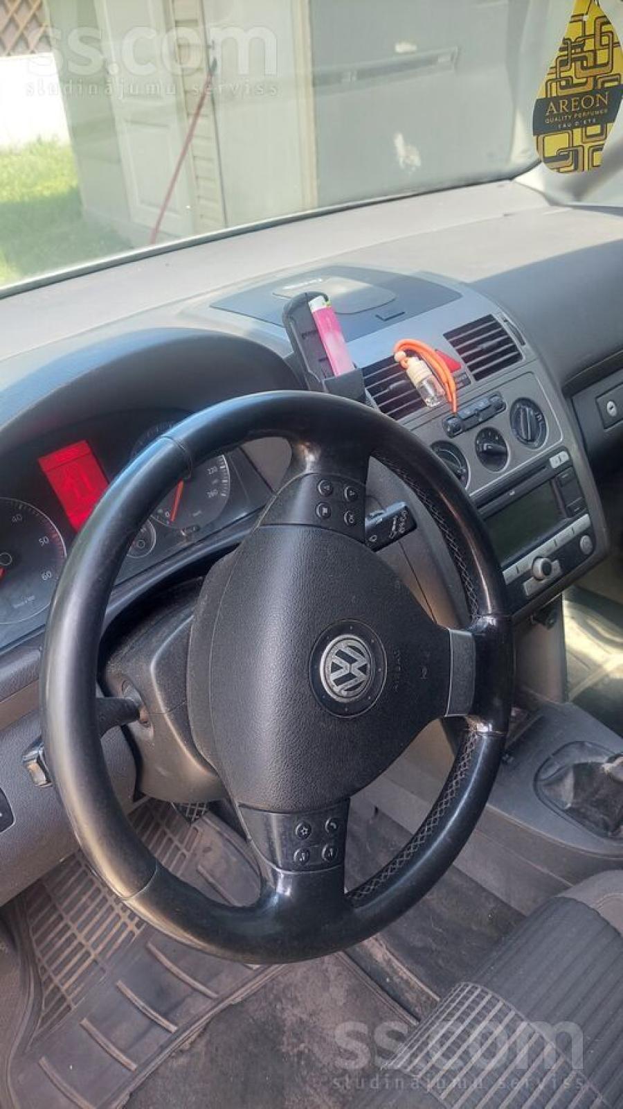 Pelēks Volkswagen Touran 2009 Rīga, ar dzinēja tilpumu 1.90 L un nobraukumu 0 tūkst. km par 500 €, foto 12 vietnē AUTOMOTO.COM.LV