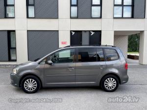 Grey Volkswagen Touran 2010 in Tartu, with an engine capacity of 1.20 L and mileage of 273 thousand km for 4399 €, photo 5 on AUTOMOTO.COM.LV