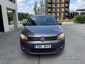 Grey Volkswagen Touran 2010 in Tartu, with an engine capacity of 1.20 L and mileage of 273 thousand km for 4399 €, photo 7 on AUTOMOTO.COM.LV