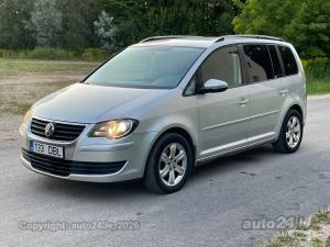 Pelēks Volkswagen Touran 2010 Tartu, ar dzinēja tilpumu 1.40 L un nobraukumu 263 tūkst. km par 2000 €, foto  vietnē AUTOMOTO.COM.LV