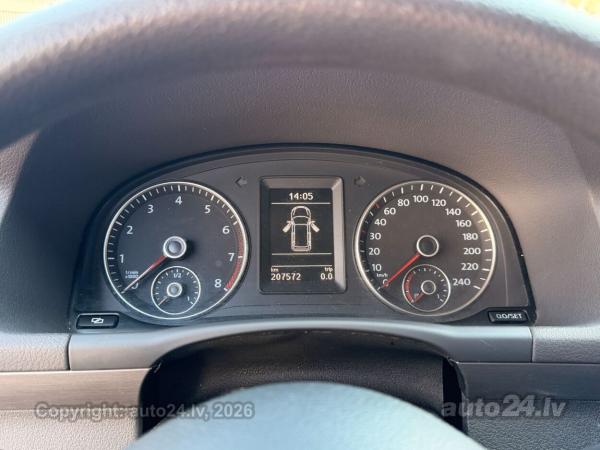 Pelēks Volkswagen Touran 2011 Tallina, ar dzinēja tilpumu 1.40 L un nobraukumu 208 tūkst. km par 5000 €, foto 11 vietnē AUTOMOTO.COM.LV