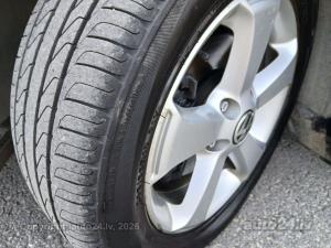 Grey Volkswagen Touran 2011 in Rakvere, with an engine capacity of 1.60 L and mileage of 279 thousand km for 4990 €, photo 13 on AUTOMOTO.COM.LV
