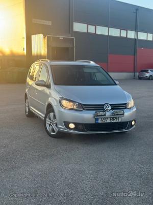 Grey Volkswagen Touran 2011 in Tartu, with an engine capacity of 1.60 L and mileage of 328 thousand km for 3999 €, photo  on AUTOMOTO.COM.LV
