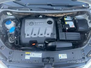 Pelēks Volkswagen Touran 2011 Tartu, ar dzinēja tilpumu 1.60 L un nobraukumu 328 tūkst. km par 3999 €, foto 15 vietnē AUTOMOTO.COM.LV