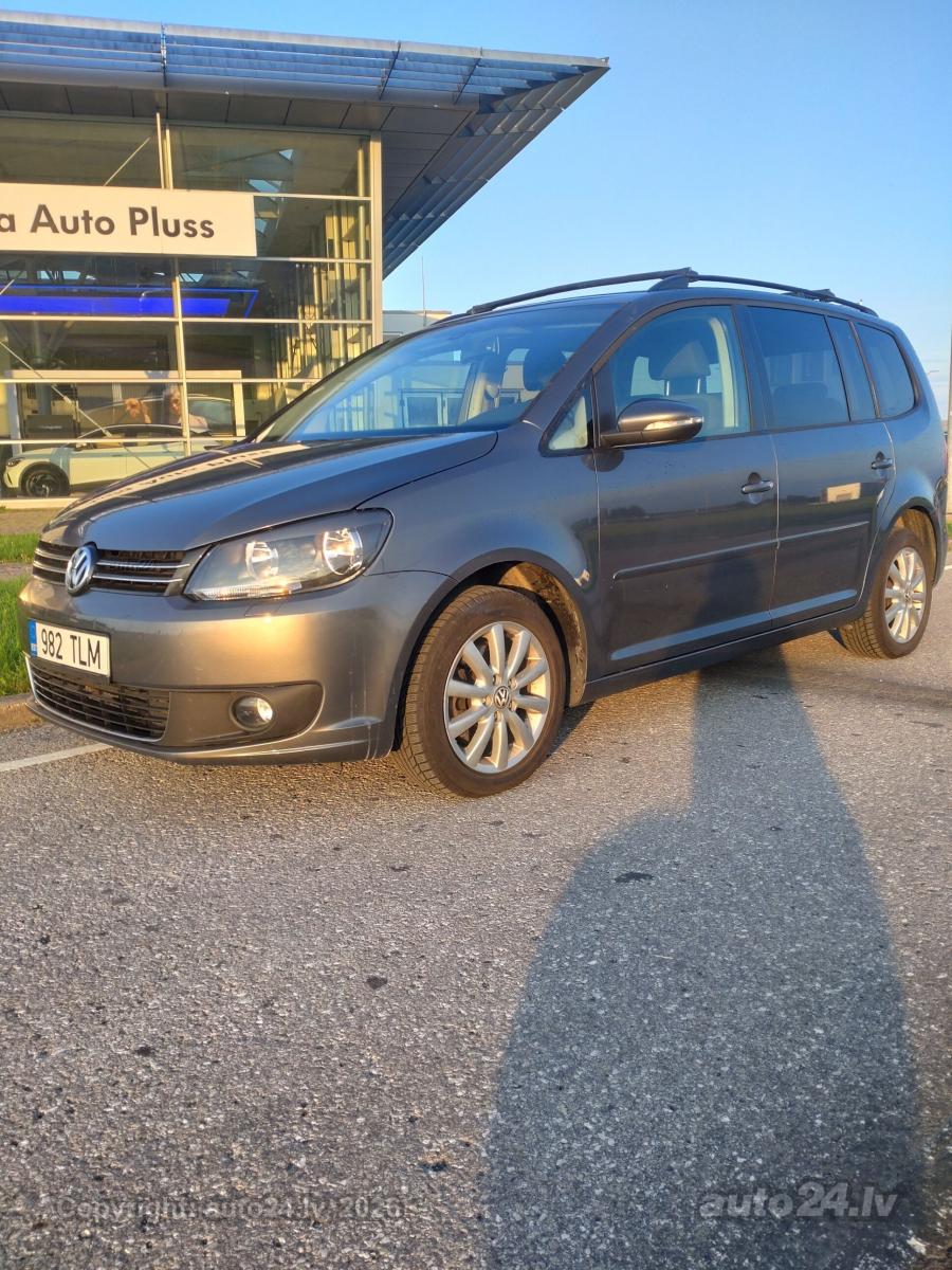 Pelēks Volkswagen Touran 2011 Tartu, ar dzinēja tilpumu 2.00 L un nobraukumu 244 tūkst. km par 6890 €, foto 1 vietnē AUTOMOTO.COM.LV