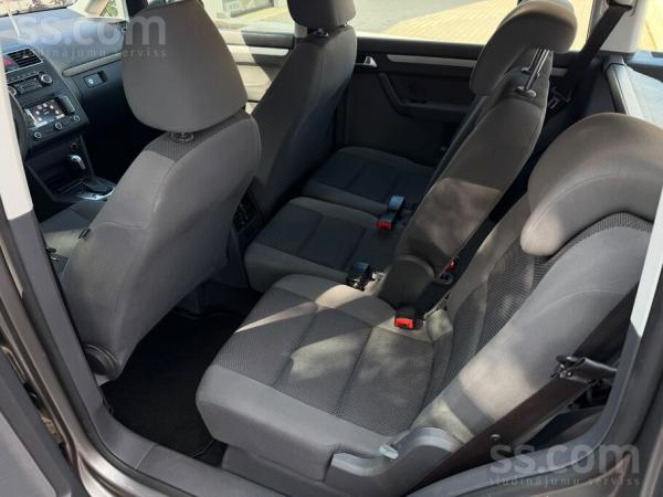 Grey Volkswagen Touran 2011 in Saldus, with an engine capacity of 1.40 L and mileage of 225 thousand km for 5655 €, photo 5 on AUTOMOTO.COM.LV