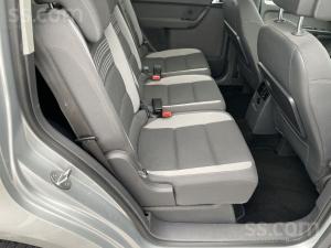 Grey Volkswagen Touran 2013 in Ogre, with an engine capacity of 1.60 L and mileage of 217 thousand km for 7270 €, photo 9 on AUTOMOTO.COM.LV