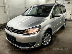 Grey Volkswagen Touran 2013 in Viljandi, with an engine capacity of 1.60 L and mileage of 232 thousand km for 6190 €, photo  on AUTOMOTO.COM.LV