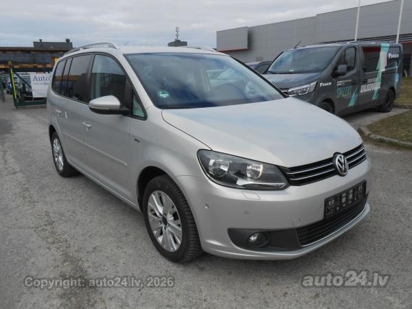 Pelēks Volkswagen Touran 2013 Viljandi, ar dzinēja tilpumu 2.00 L un nobraukumu 253 tūkst. km par 8290 €, foto 3 vietnē AUTOMOTO.COM.LV