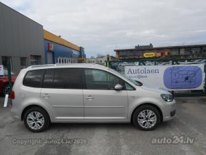 Pelēks Volkswagen Touran 2013 Viljandi, ar dzinēja tilpumu 2.00 L un nobraukumu 253 tūkst. km par 8290 €, foto 17 vietnē AUTOMOTO.COM.LV