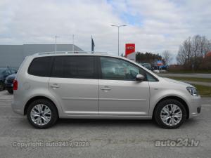 Pelēks Volkswagen Touran 2013 Viljandi, ar dzinēja tilpumu 2.00 L un nobraukumu 253 tūkst. km par 8290 €, foto 20 vietnē AUTOMOTO.COM.LV