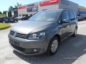 Pelēks Volkswagen Touran 2013 Viljandi, ar dzinēja tilpumu 1.60 L un nobraukumu 203 tūkst. km par 7690 €, foto  vietnē AUTOMOTO.COM.LV