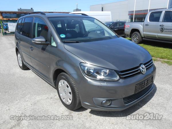 Pelēks Volkswagen Touran 2013 Viljandi, ar dzinēja tilpumu 1.60 L un nobraukumu 203 tūkst. km par 7690 €, foto 3 vietnē AUTOMOTO.COM.LV