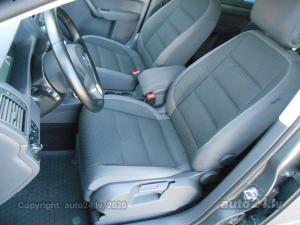 Pelēks Volkswagen Touran 2013 Viljandi, ar dzinēja tilpumu 1.60 L un nobraukumu 203 tūkst. km par 7690 €, foto 7 vietnē AUTOMOTO.COM.LV