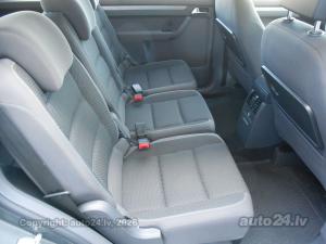 Pelēks Volkswagen Touran 2013 Viljandi, ar dzinēja tilpumu 1.60 L un nobraukumu 203 tūkst. km par 7690 €, foto 11 vietnē AUTOMOTO.COM.LV
