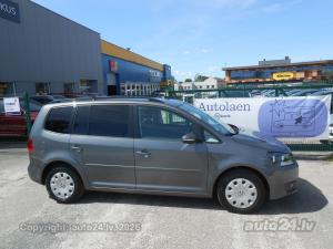 Pelēks Volkswagen Touran 2013 Viljandi, ar dzinēja tilpumu 1.60 L un nobraukumu 203 tūkst. km par 7690 €, foto 20 vietnē AUTOMOTO.COM.LV