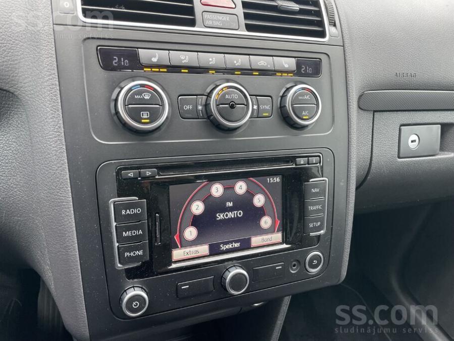 Pelēks Volkswagen Touran 2013 Ogre, ar dzinēja tilpumu 1.60 L un nobraukumu 217 tūkst. km par 6570 €, foto 17 vietnē AUTOMOTO.COM.LV
