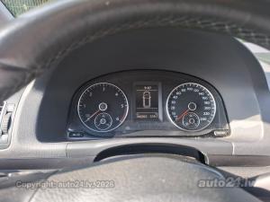 Pelēks Volkswagen Touran 2014 Tallina, ar dzinēja tilpumu 1.60 L un nobraukumu 267 tūkst. km par 6900 €, foto 14 vietnē AUTOMOTO.COM.LV