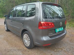 Grey Volkswagen Touran 2015 in Tallinn, with an engine capacity of 1.60 L and mileage of 147 thousand km for 9900 €, photo 6 on AUTOMOTO.COM.LV
