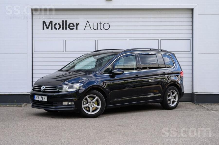 Grey Volkswagen Touran 2016 in Riga, with an engine capacity of 2.00 L and mileage of 203 thousand km for 13950 €, photo 1 on AUTOMOTO.COM.LV