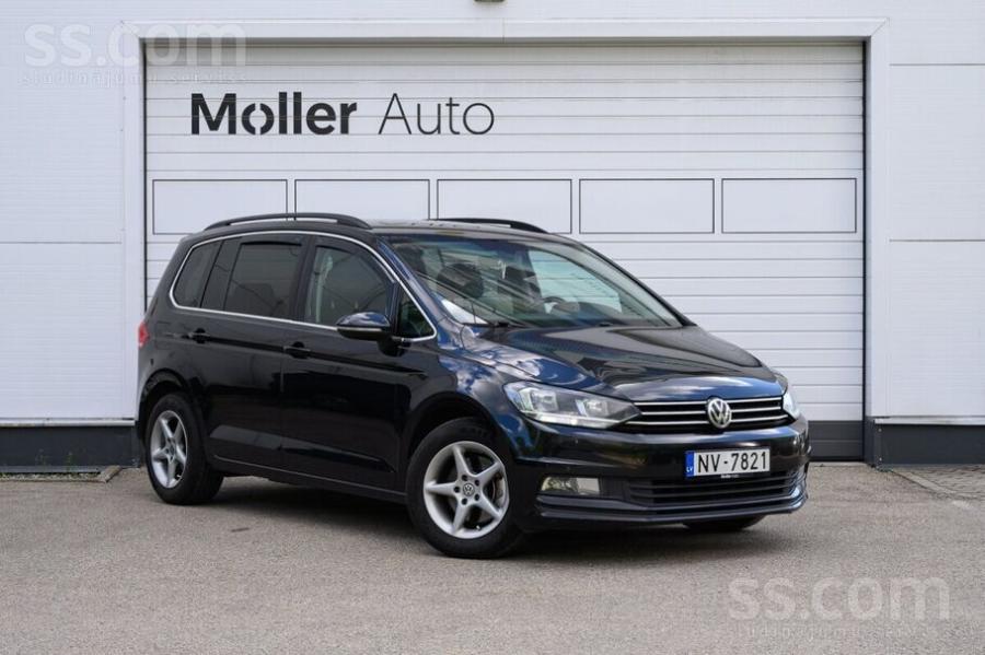 Grey Volkswagen Touran 2016 in Riga, with an engine capacity of 2.00 L and mileage of 203 thousand km for 13950 €, photo 3 on AUTOMOTO.COM.LV
