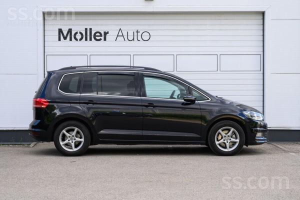Grey Volkswagen Touran 2016 in Riga, with an engine capacity of 2.00 L and mileage of 203 thousand km for 13950 €, photo 5 on AUTOMOTO.COM.LV