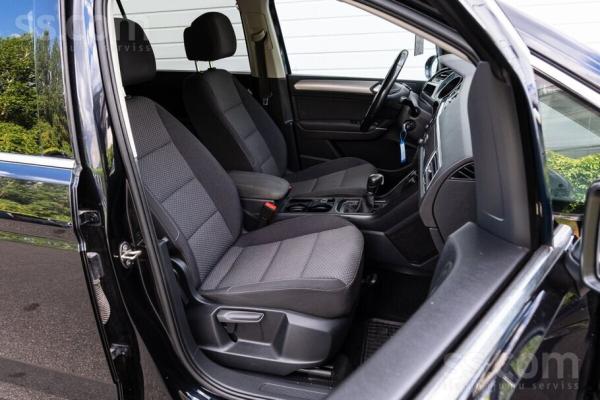 Grey Volkswagen Touran 2016 in Riga, with an engine capacity of 2.00 L and mileage of 203 thousand km for 13950 €, photo 6 on AUTOMOTO.COM.LV