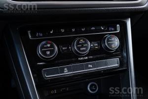 Grey Volkswagen Touran 2016 in Riga, with an engine capacity of 2.00 L and mileage of 203 thousand km for 13950 €, photo 14 on AUTOMOTO.COM.LV