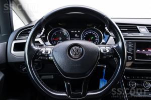 Grey Volkswagen Touran 2016 in Riga, with an engine capacity of 2.00 L and mileage of 203 thousand km for 13950 €, photo 18 on AUTOMOTO.COM.LV
