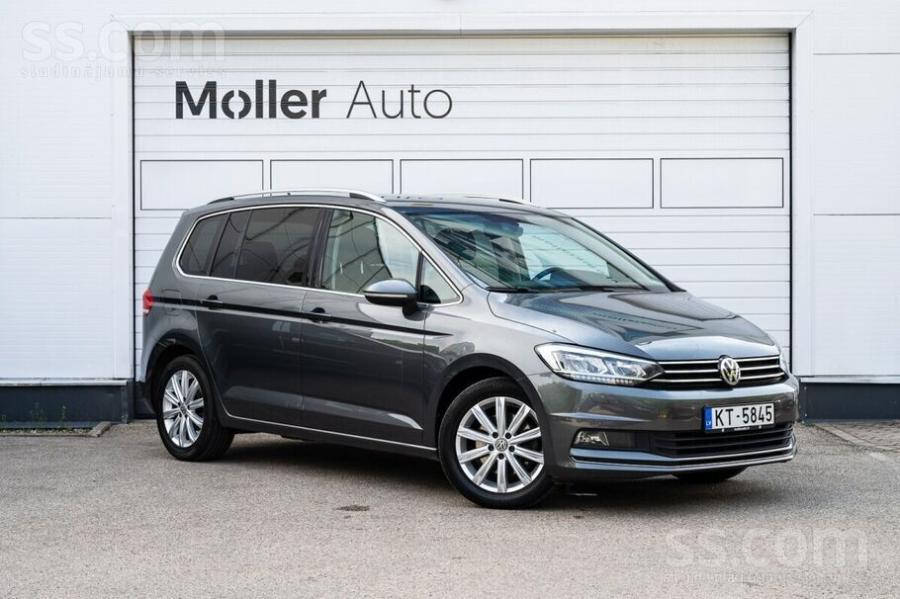 Grey Volkswagen Touran 2017 in Riga, with an engine capacity of 2.00 L and mileage of 100 thousand km for 14950 €, photo 3 on AUTOMOTO.COM.LV