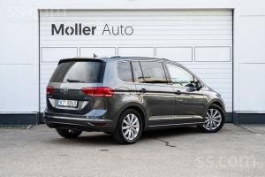 Grey Volkswagen Touran 2017 in Riga, with an engine capacity of 2.00 L and mileage of 100 thousand km for 14950 €, photo 4 on AUTOMOTO.COM.LV