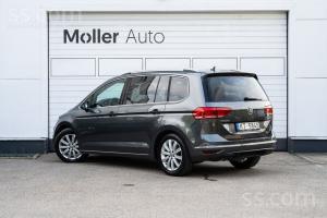 Grey Volkswagen Touran 2017 in Riga, with an engine capacity of 2.00 L and mileage of 100 thousand km for 14950 €, photo 5 on AUTOMOTO.COM.LV