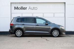 Grey Volkswagen Touran 2017 in Riga, with an engine capacity of 2.00 L and mileage of 100 thousand km for 14950 €, photo 6 on AUTOMOTO.COM.LV