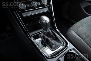 Grey Volkswagen Touran 2017 in Riga, with an engine capacity of 2.00 L and mileage of 100 thousand km for 14950 €, photo 14 on AUTOMOTO.COM.LV