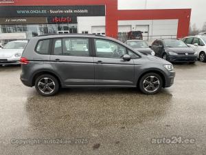 Pelēks Volkswagen Touran 2019 Viljandi, ar dzinēja tilpumu 2.00 L un nobraukumu 207 tūkst. km par 16490 €, foto 16 vietnē AUTOMOTO.COM.LV