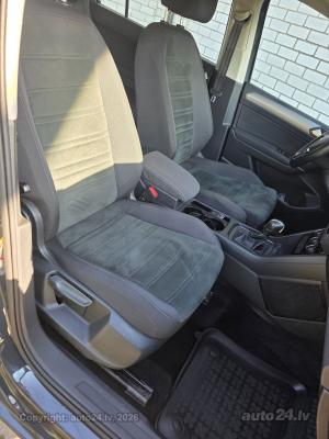 Grey Volkswagen Touran 2020 in Viljandi, with an engine capacity of 2.00 L and mileage of 288 thousand km for 13999 €, photo 14 on AUTOMOTO.COM.LV