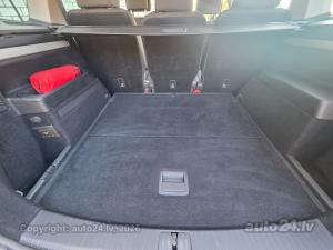 Grey Volkswagen Touran 2020 in Viljandi, with an engine capacity of 2.00 L and mileage of 288 thousand km for 13999 €, photo 17 on AUTOMOTO.COM.LV