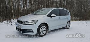 Pelēks Volkswagen Touran 2021 Tallina, ar dzinēja tilpumu 1.50 L un nobraukumu 60 tūkst. km par 25000 €, foto 2 vietnē AUTOMOTO.COM.LV