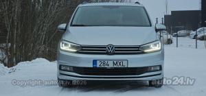 Pelēks Volkswagen Touran 2021 Tallina, ar dzinēja tilpumu 1.50 L un nobraukumu 60 tūkst. km par 25000 €, foto 5 vietnē AUTOMOTO.COM.LV
