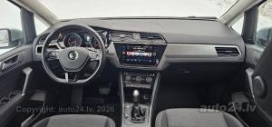 Pelēks Volkswagen Touran 2021 Tallina, ar dzinēja tilpumu 1.50 L un nobraukumu 60 tūkst. km par 25000 €, foto 13 vietnē AUTOMOTO.COM.LV