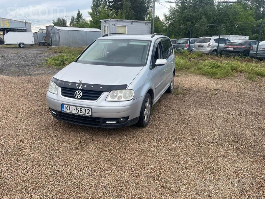 Volkswagen Touran 2004 in Riga, with an engine capacity of 2.00 L and mileage of 0 thousand km for 1399 €, photo 1 on AUTOMOTO.COM.LV