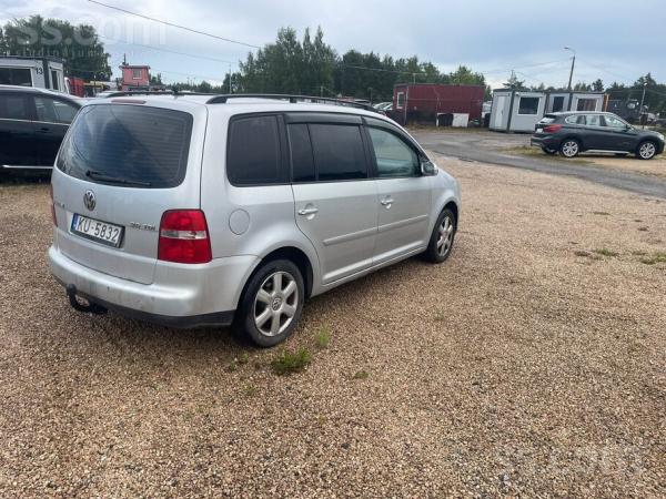 Volkswagen Touran 2004 in Riga, with an engine capacity of 2.00 L and mileage of 0 thousand km for 1399 €, photo 4 on AUTOMOTO.COM.LV